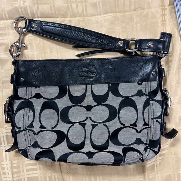 Coach | Bags | Coach Zoe Leatherware Womens Purse Black K182f12657 Hobo ...